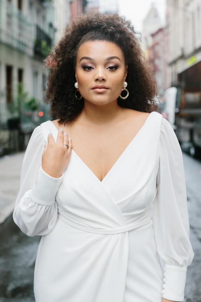 Imogen Gown | Simple V-Neck Wedding Dress | Karen Willis Holmes