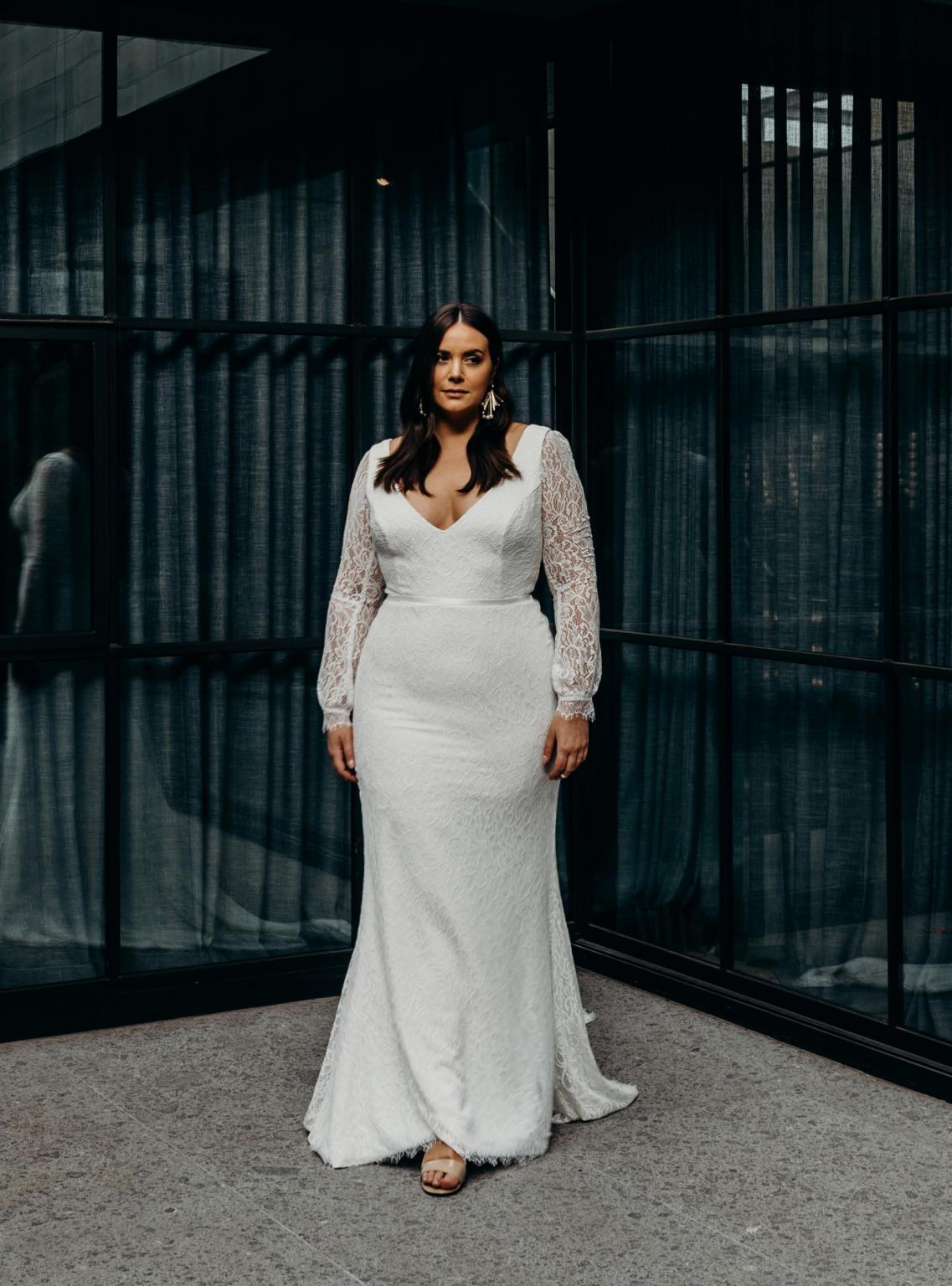 Nadia Curve Gown | Plus Size A-Line Wedding Dress | Karen Willis Holmes