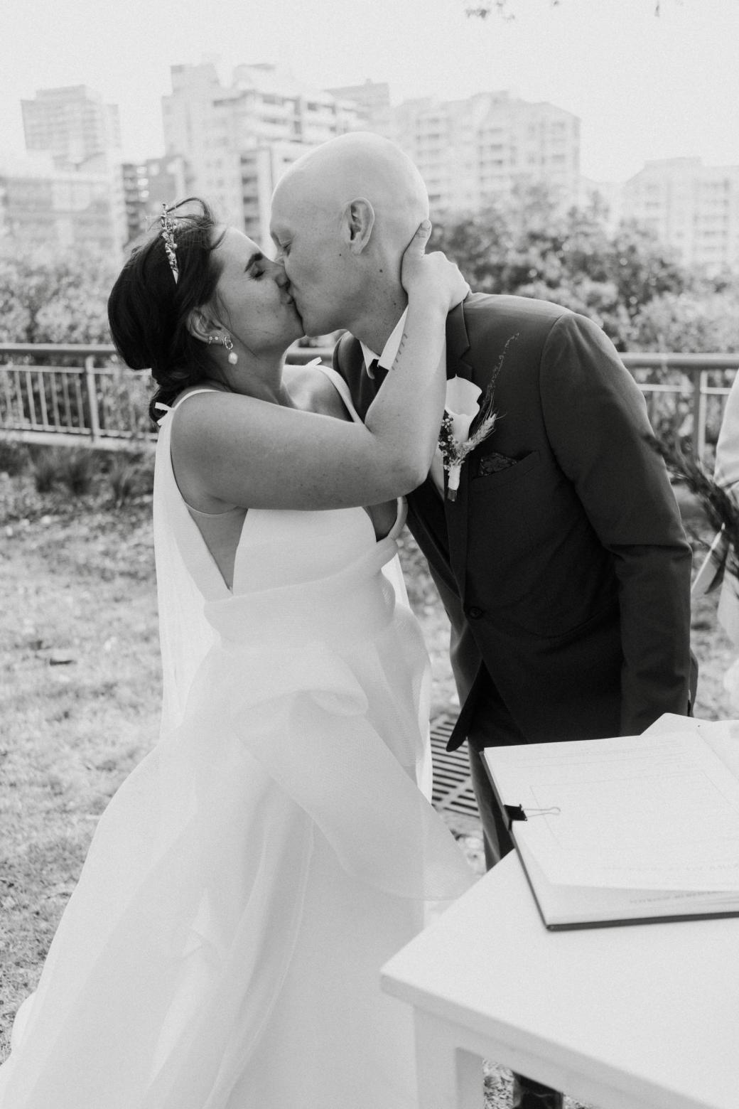 Kate & Kyle - An Intimate Sydney Wedding | Karen Willis Holmes