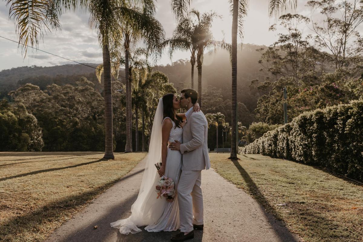 Leah and Sam | Karen Willis Holmes | Beaded Wedding Dress - Karen ...