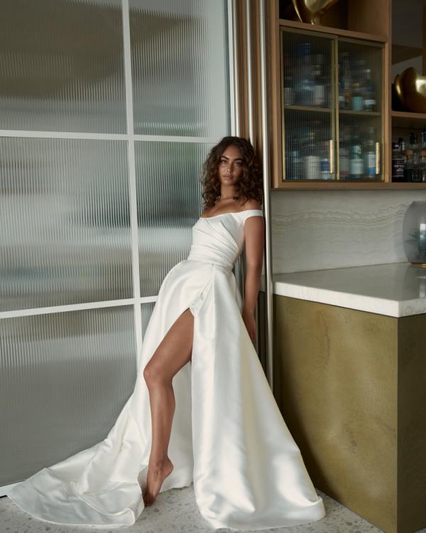 Structured Wedding Dresses & Gowns | Structured Bridal Dresses