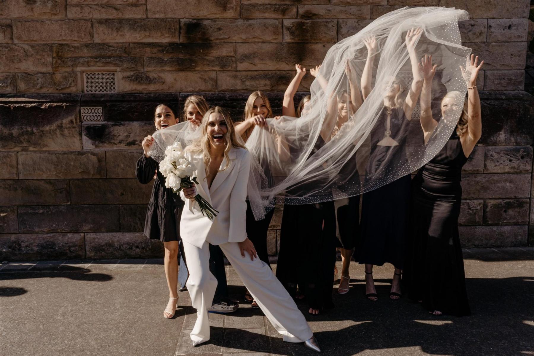 Best Wedding Veils: Types, Brands, and Trends 2025 - Karen Willis Holmes