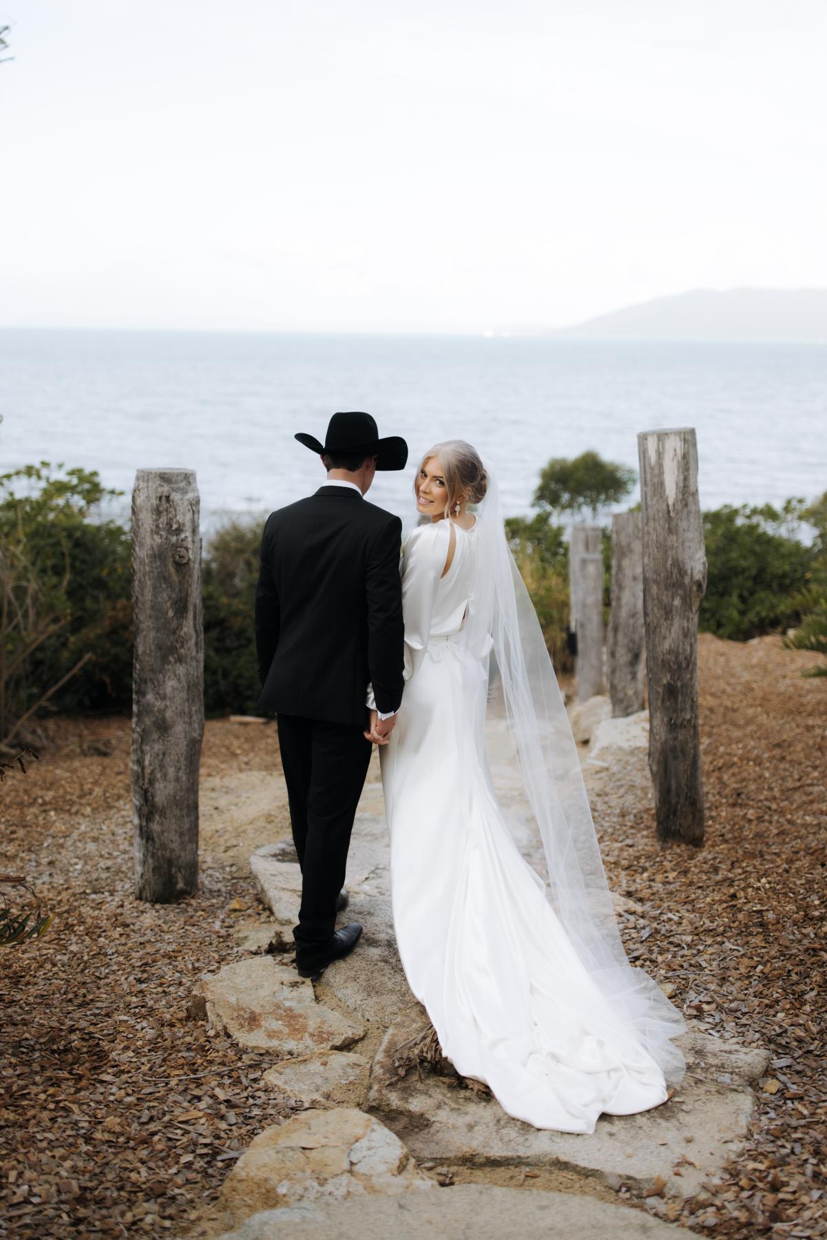 Amy & Hayden | Real Brides | Karen Willis Holmes